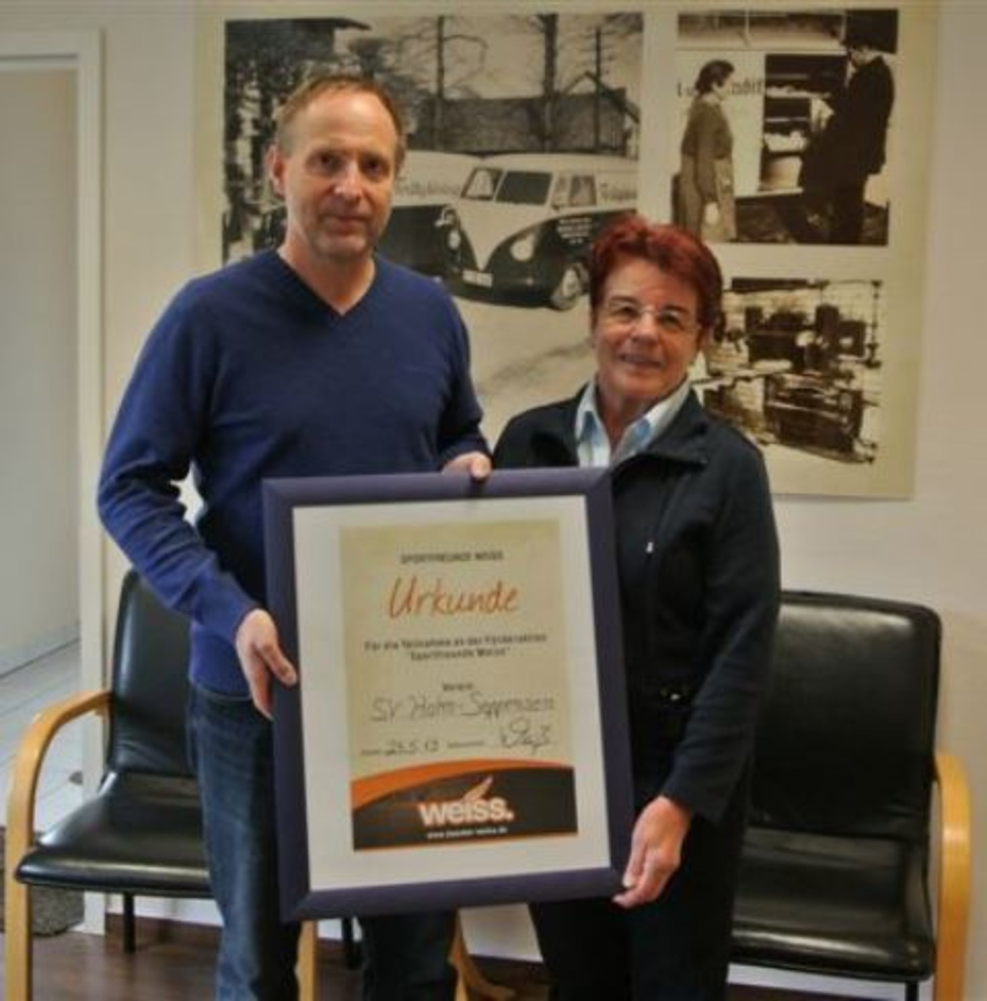 "Sportfreunde Weiss": Bäckerei-Chef spendet 265 Euro an den SV Holm ...