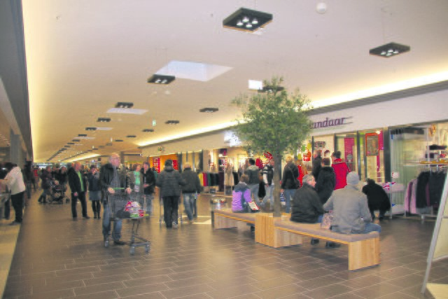 Bummel durch die Marktkauf-Mall am verkaufsoffenen Sonntag - Stade