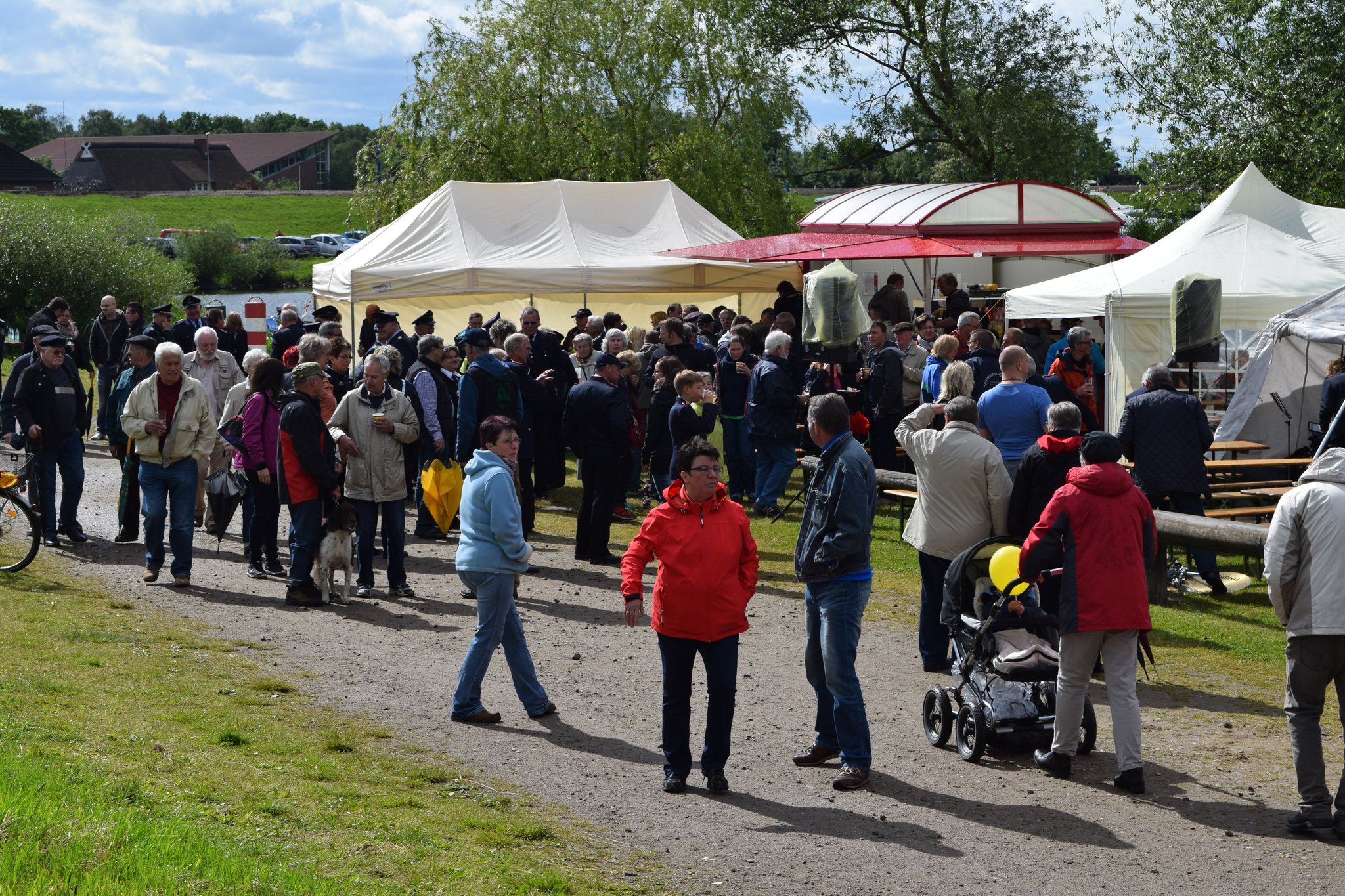 Tag der Vereine und Hafenfest im Rahmen der 42.Tesper Dorfwoche ...