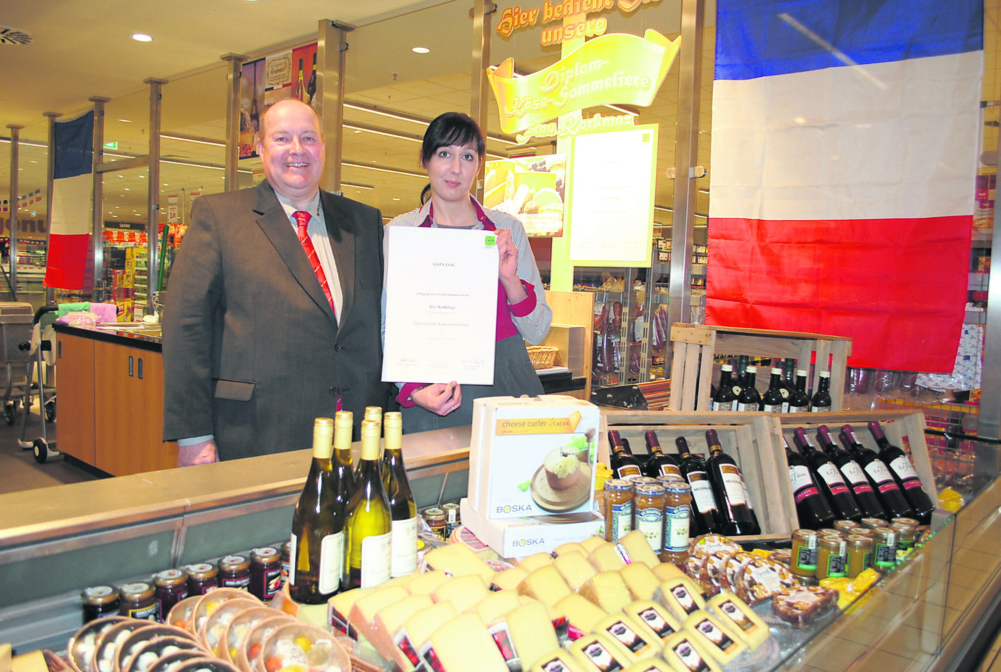 Bei Marktkauf in Stade bedient jetzt eine "Käse-Sommelière" - Stade