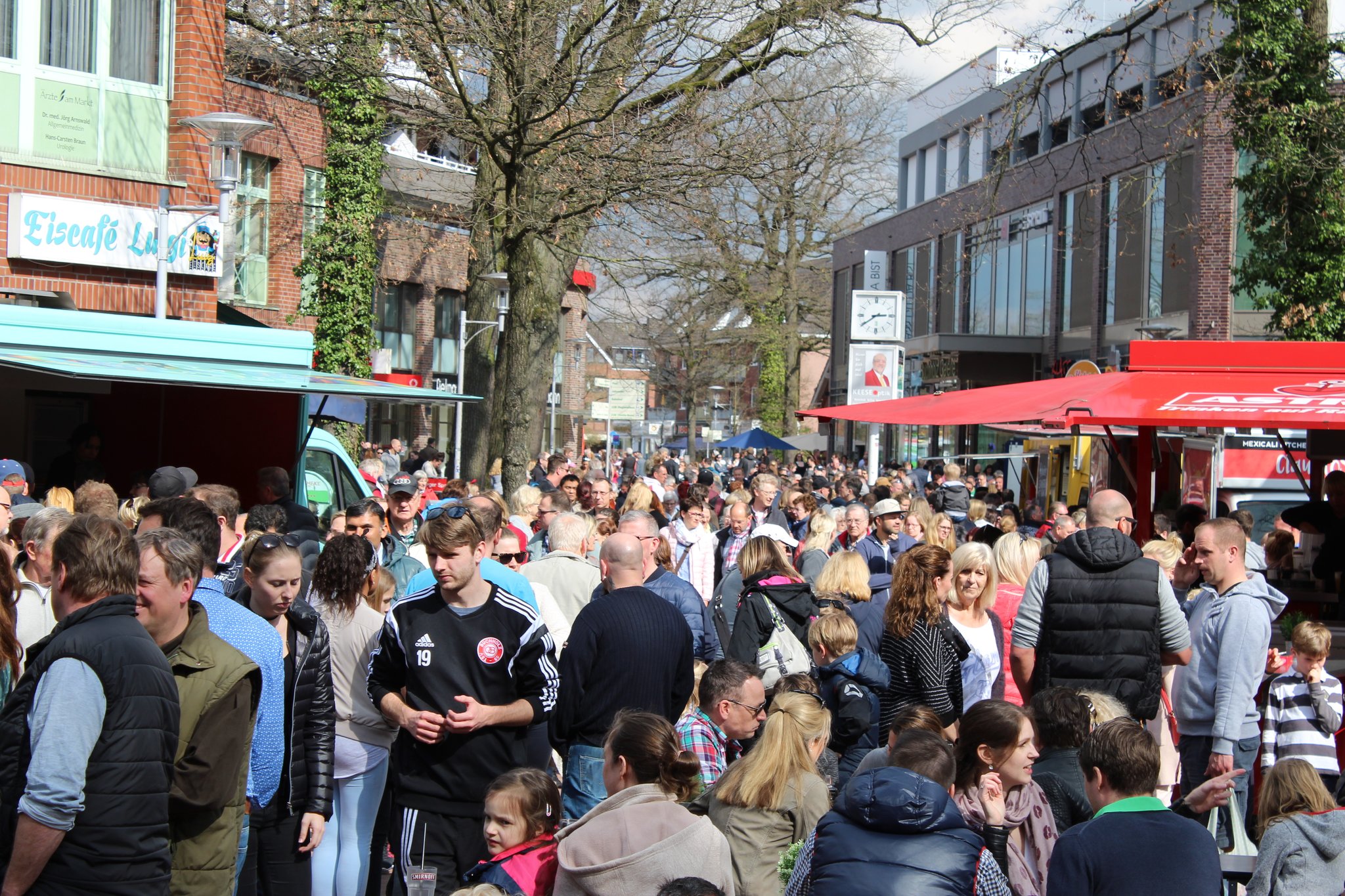 Rostock Verkaufsoffener Sonntag Shoppen Schlemmen Und Stadtflair Geniesenfeed