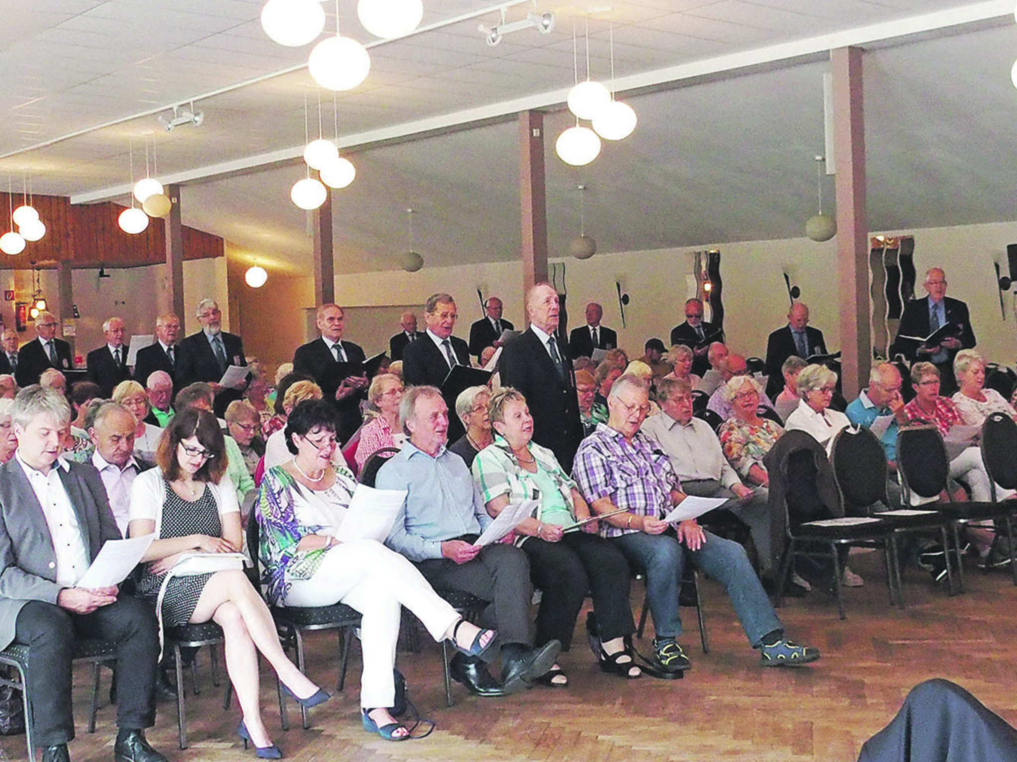 Töster Sänger und ihre Gäste bekamen viel Applaus - Tostedt