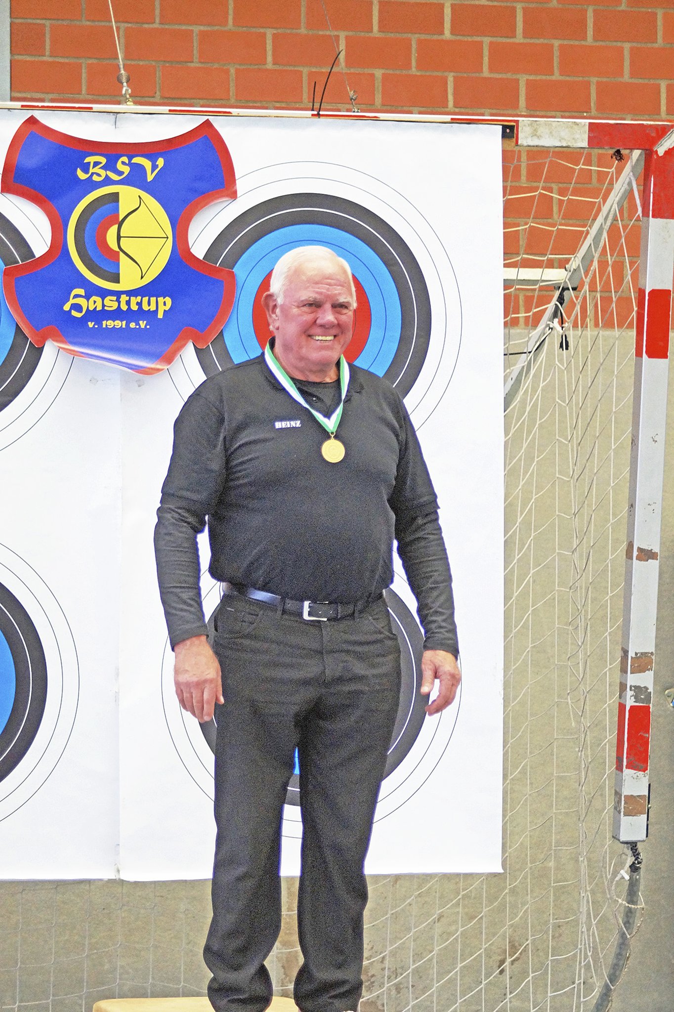 Tesper Heinz Bettin ist Landesmeister im Bogenschießen - Winsen