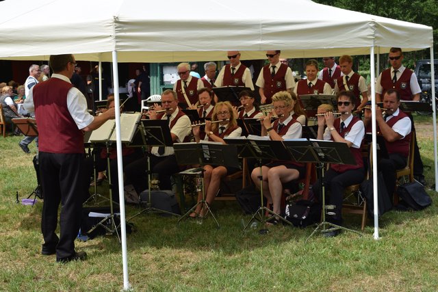Tesper Dorfffest und Fischerfest: Mehr als 20 Jahre Tradition - Elbmarsch