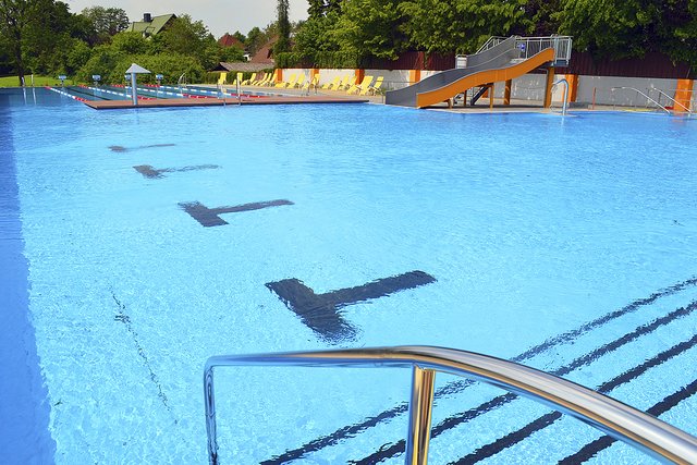 Freibad Tostedt - Thema