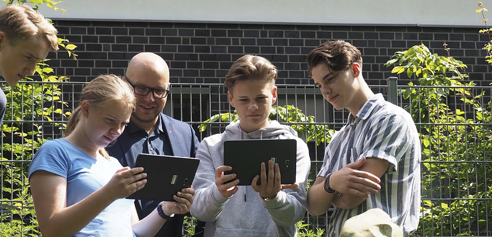 GAK profitiert von Stiftungsgeldern: Tablets für die ganze Schulklasse ...
