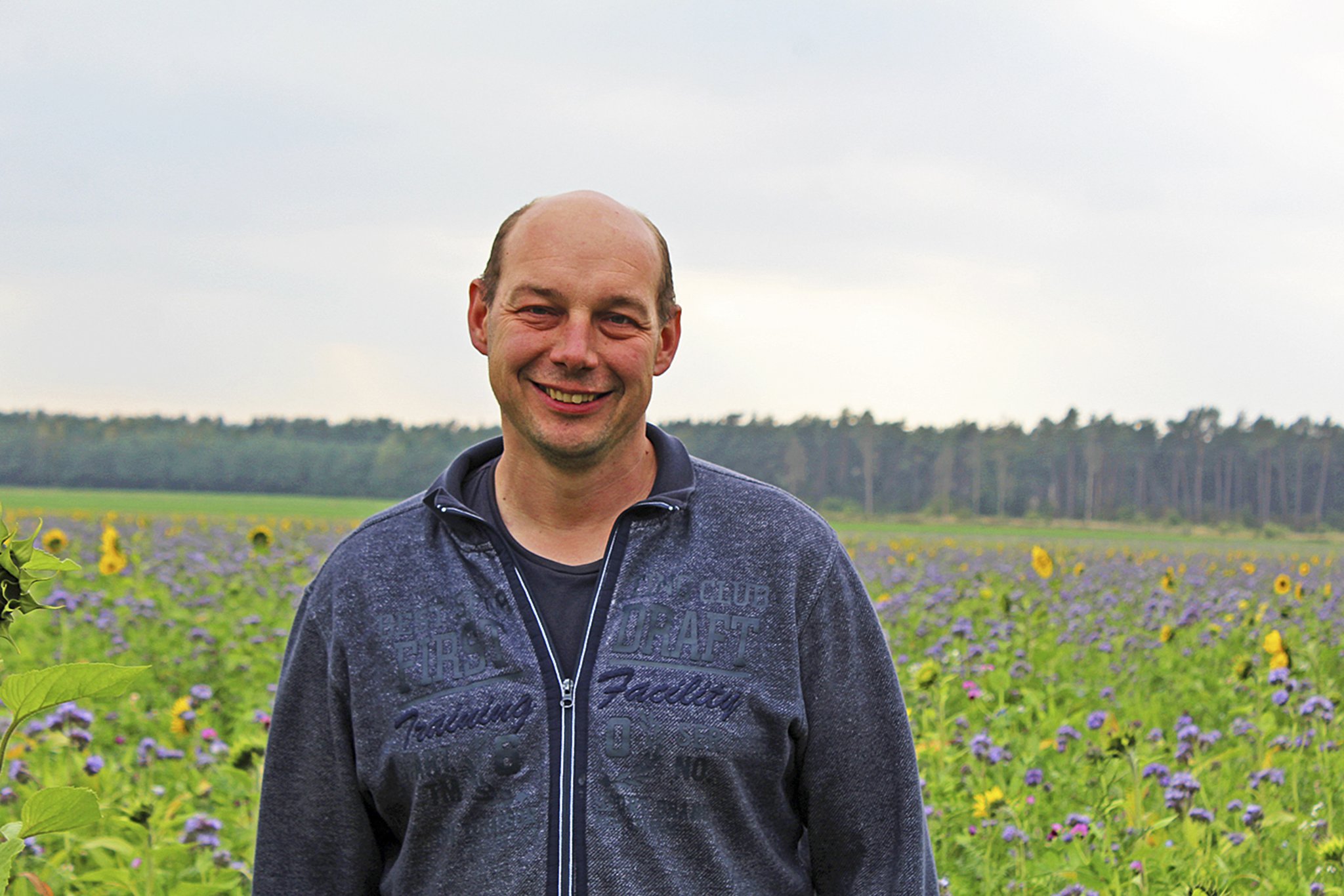 In Itzenbüttel blüht die Landwirtschaft: Landwirt Christoph Heitmann ...