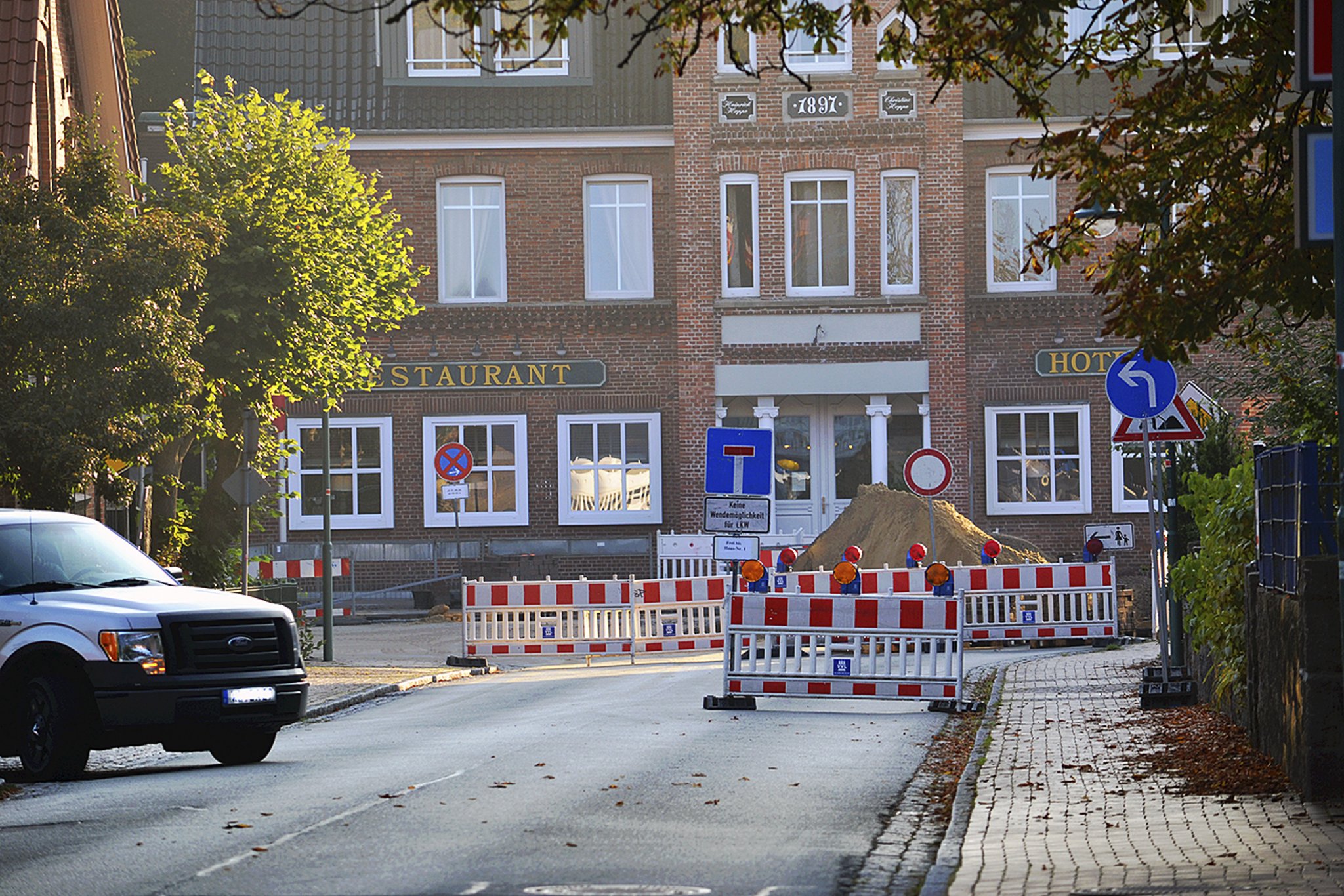 Behinderungen in der Ortsdurchfahrt Hollenstedt - Tostedt