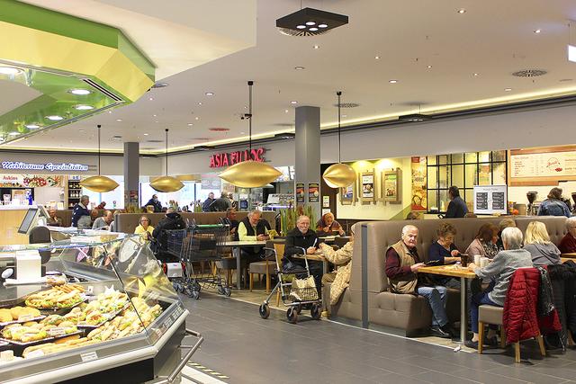 Leckeres aus Fernost: 15 Jahre Asia Fu Loc im Stader Marktkauf Center ...