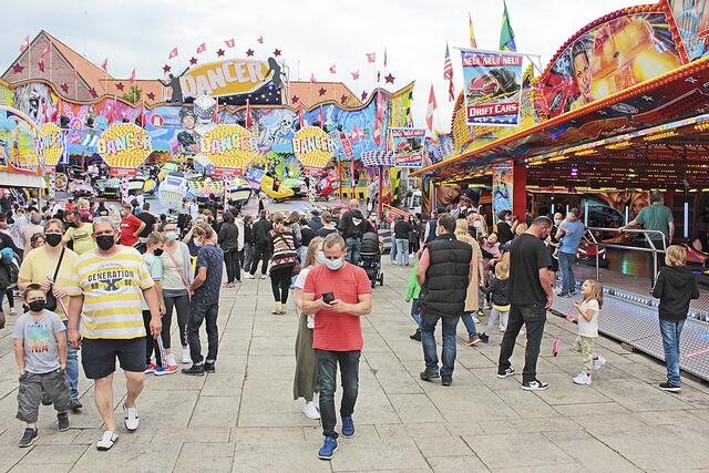 Freude bei Besuchern und Schaustellern: Stader Jahrmarkt war so gut ...