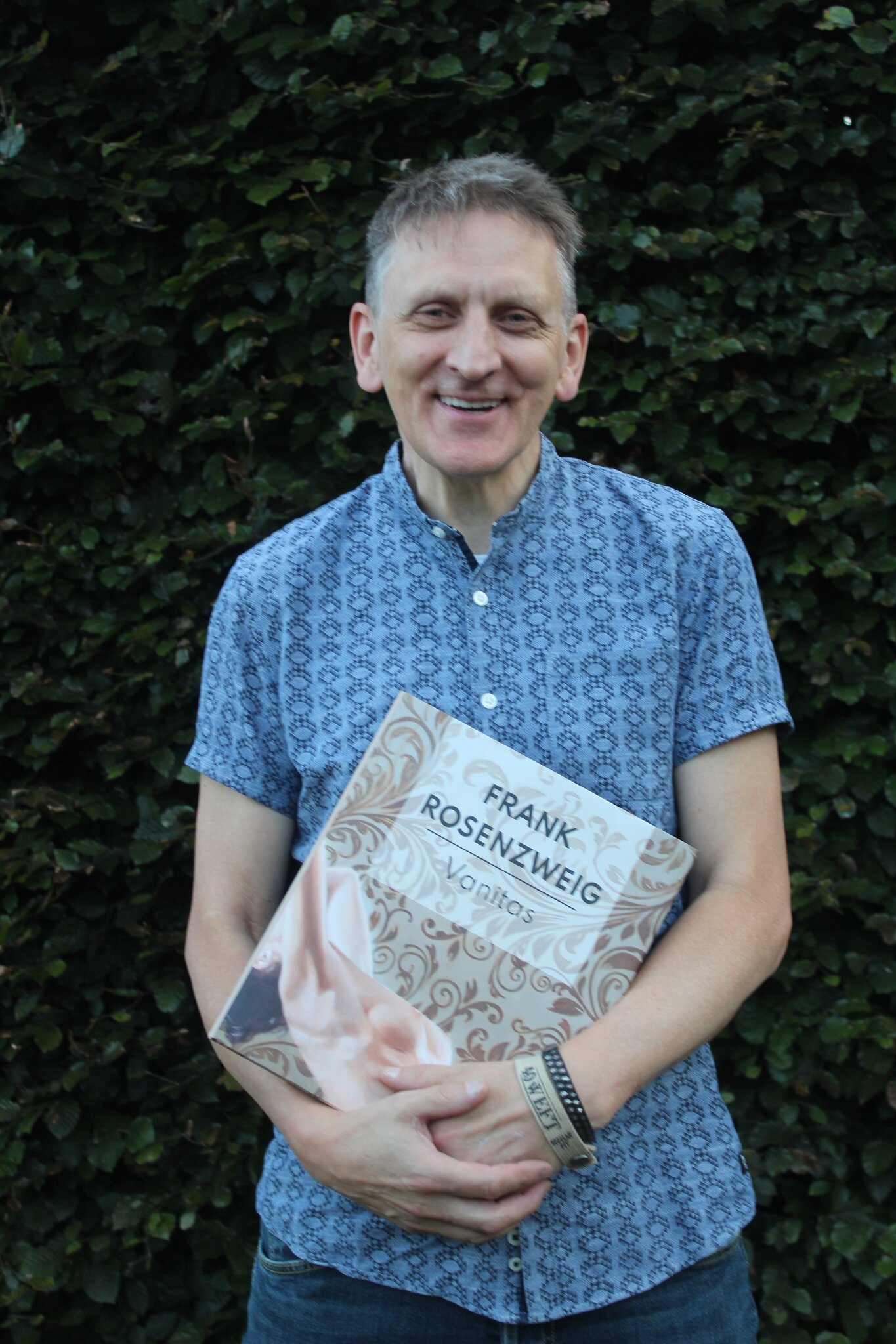 "Many Children - One World": Ausstellung und Kunstbuch von Frank ...