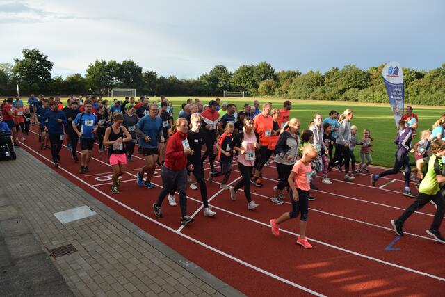 26. Run for Help in Winsen: 445 Teilnehmer: Stolze 6.000 Spendenerlös ...