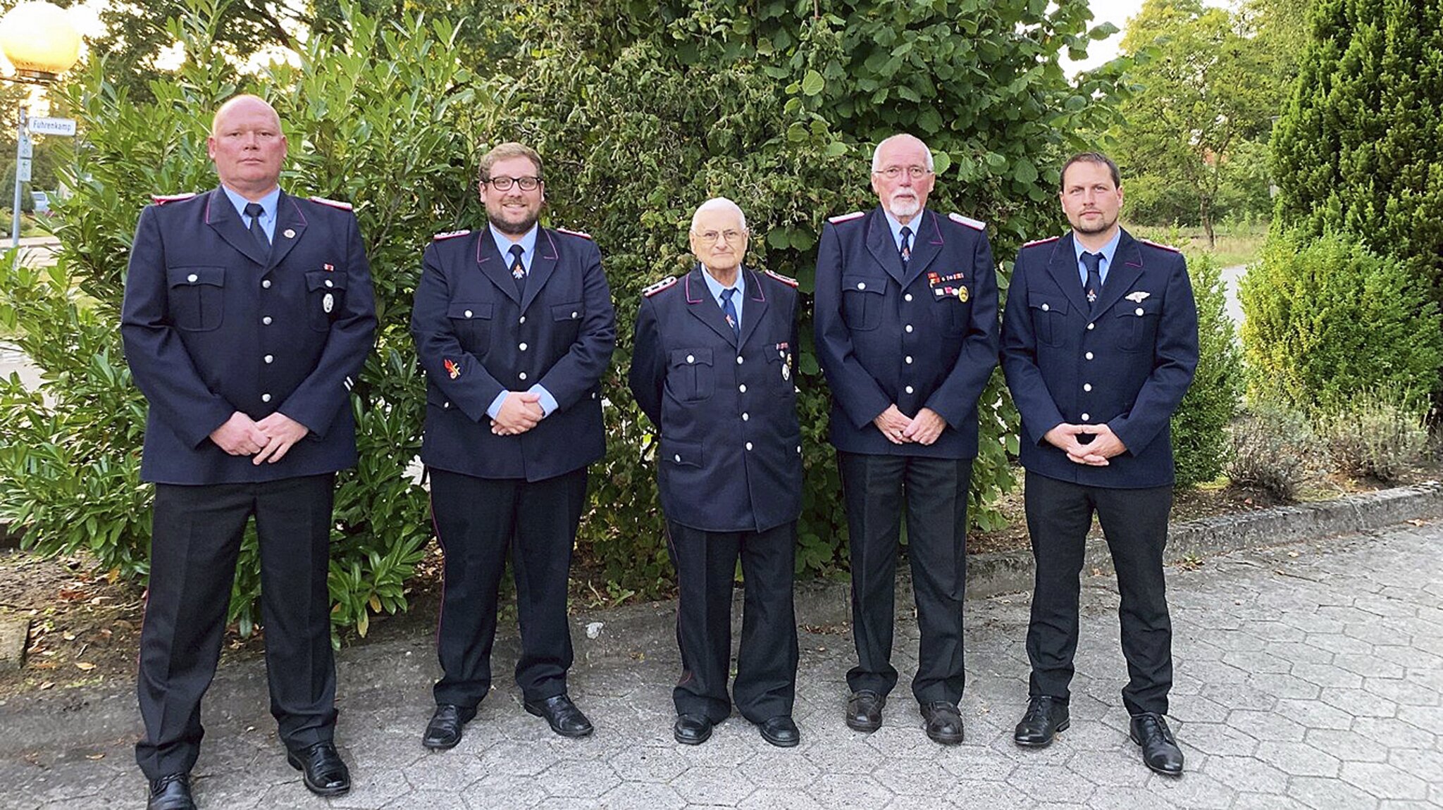 Feuerwehr Handeloh: Mitglieder für 120 Jahre Ehrenamt ausgezeichet ...