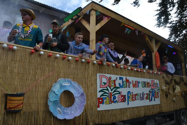 Ernteumzug der Landjugend Bargstedt: Kreativität trifft auf Tradition ...