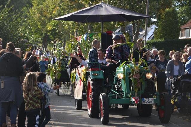 Ernteumzug der Landjugend Bargstedt: Kreativität trifft auf Tradition ...