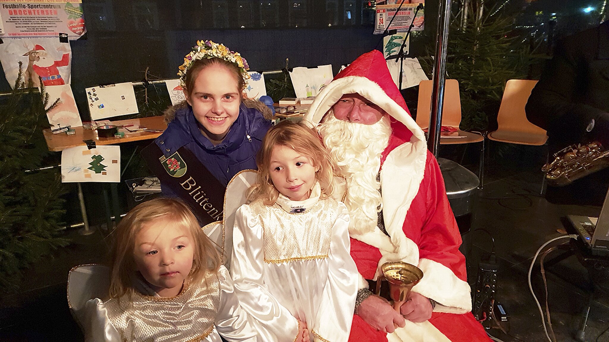 Rauschebart, Musik und viele Stände: Wieder Weihnachtsmarkt in Drochtersen - Drochtersen