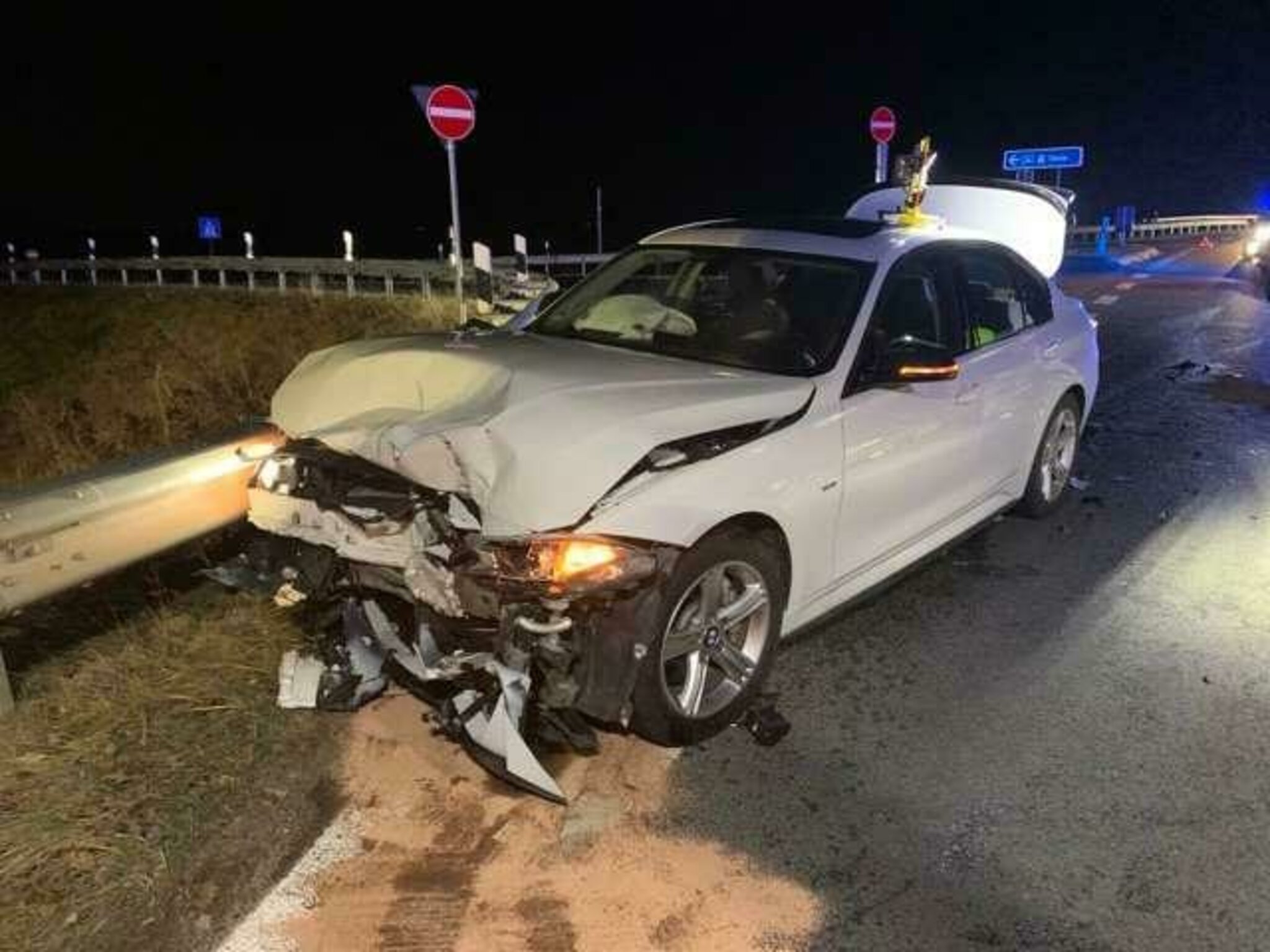Unfall an Jorker A26-Anschlussstelle: Schwerverletzte nach Frontalcrash ...