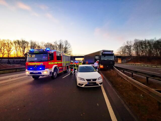 Seevetal: Schwerer Lkw-Unfall auf A1 beim Maschener Kreuz - Seevetal