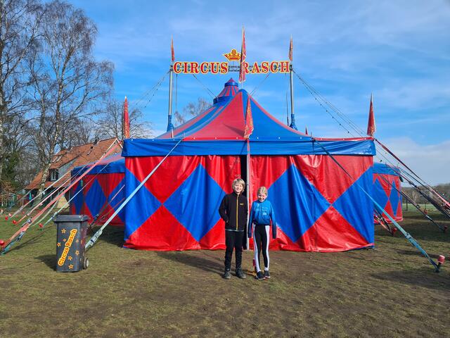 Buchholz: Zirkus Rasch sorgt für Zauber an der Grundschule Steinbeck ...