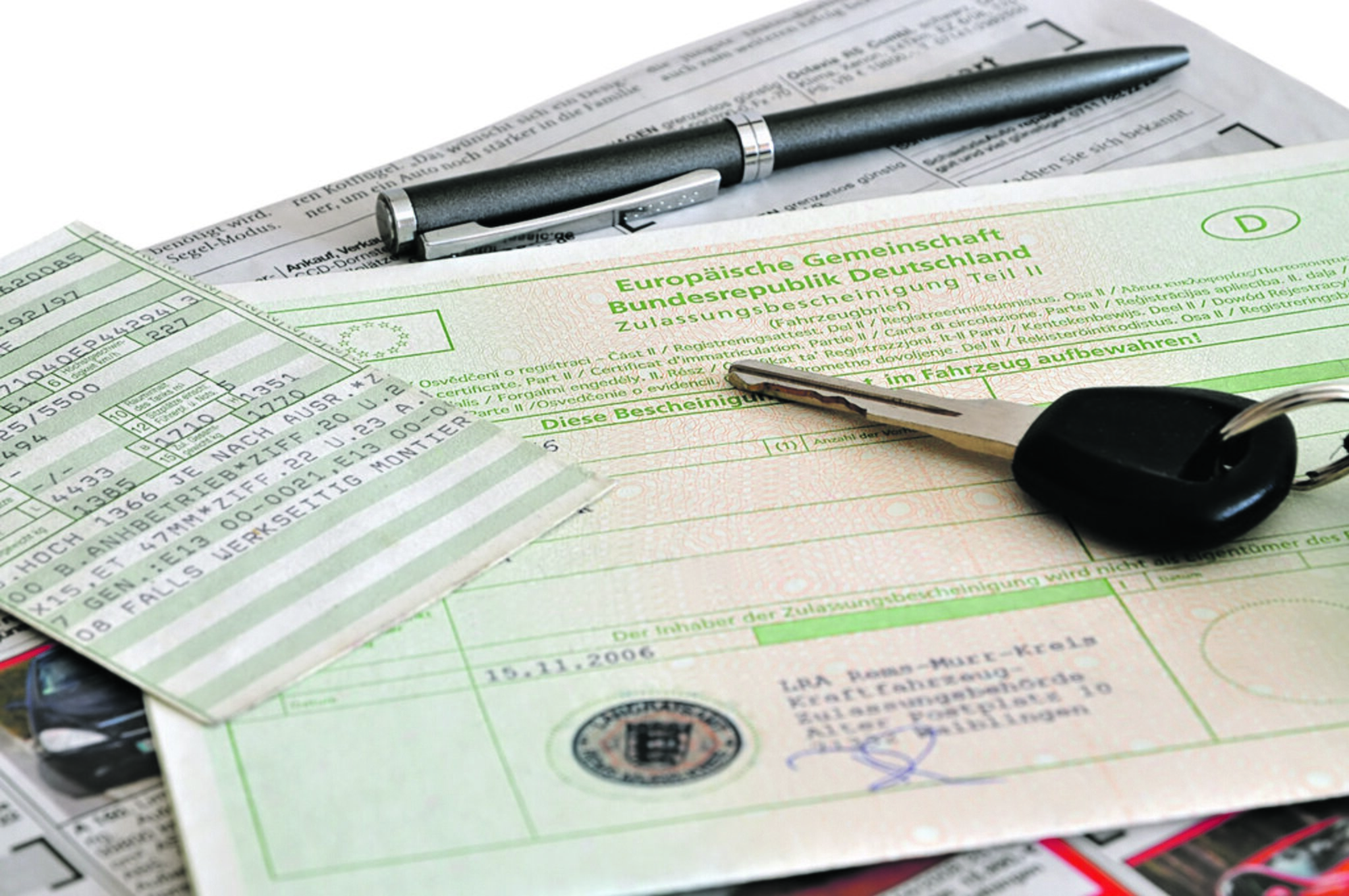 Zulassungsservice kassiert 30 Euro extra: Kfz-Zulassungsstelle ...
