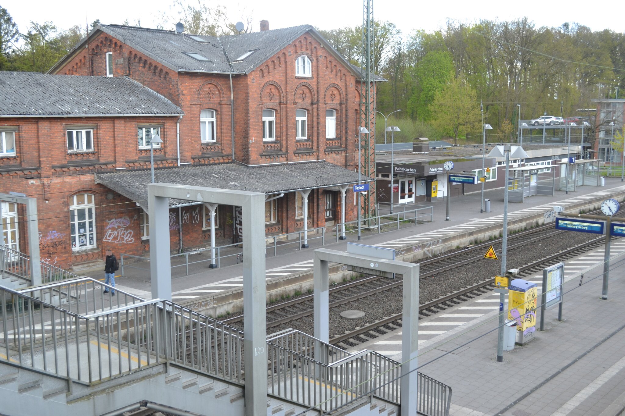 Seit vielen Jahren: Schandfleck Bahnhof Tostedt - Tostedt