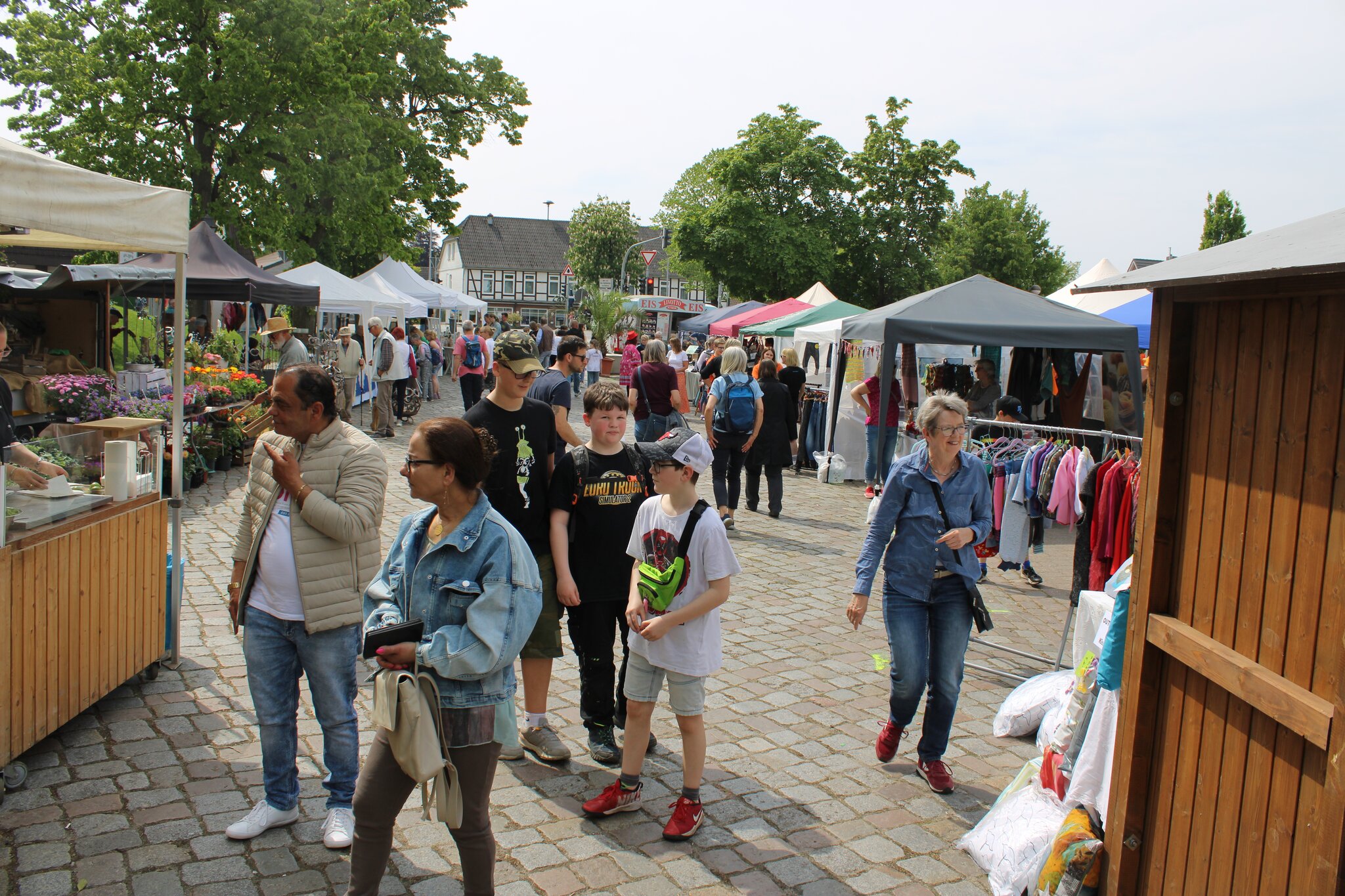 Gelungenes Event: Tostedter Frühlingsmarkt war wieder ein ...