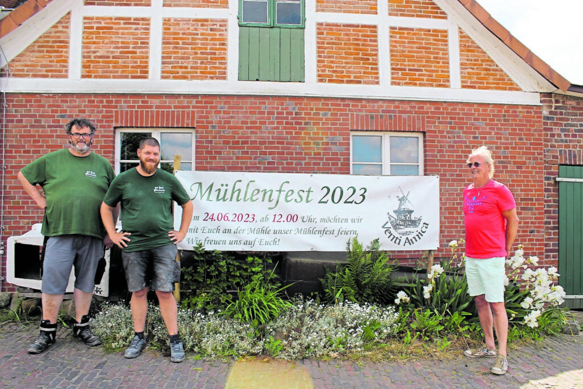 Buntes Programm: Die Windmühle Venti Amica in Hollern-Twielenfleth wird ...