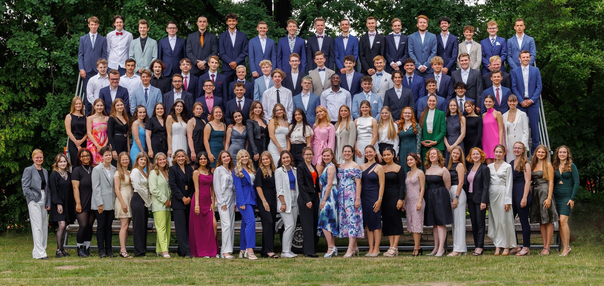 Abitur 2023: Der Abiturjahrgang des Albert-Einstein-Gymnasiums - Buchholz