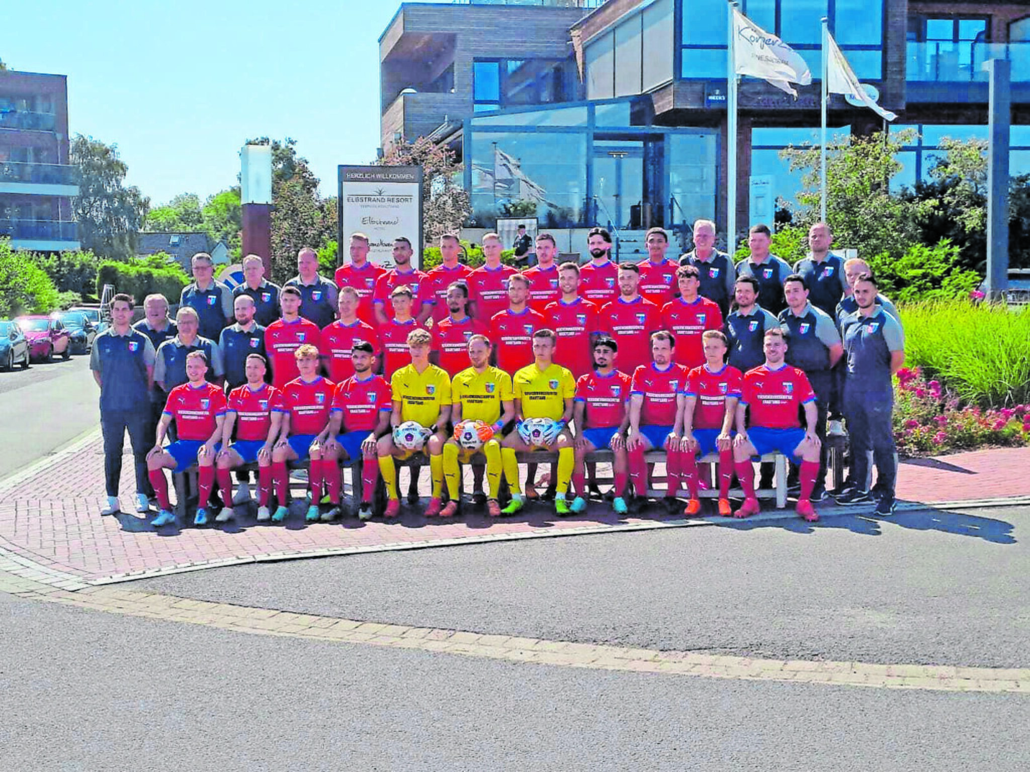 Zu Beginn sogar besser als Werder: Aktueller D/A-Kader von Drochtersen ...