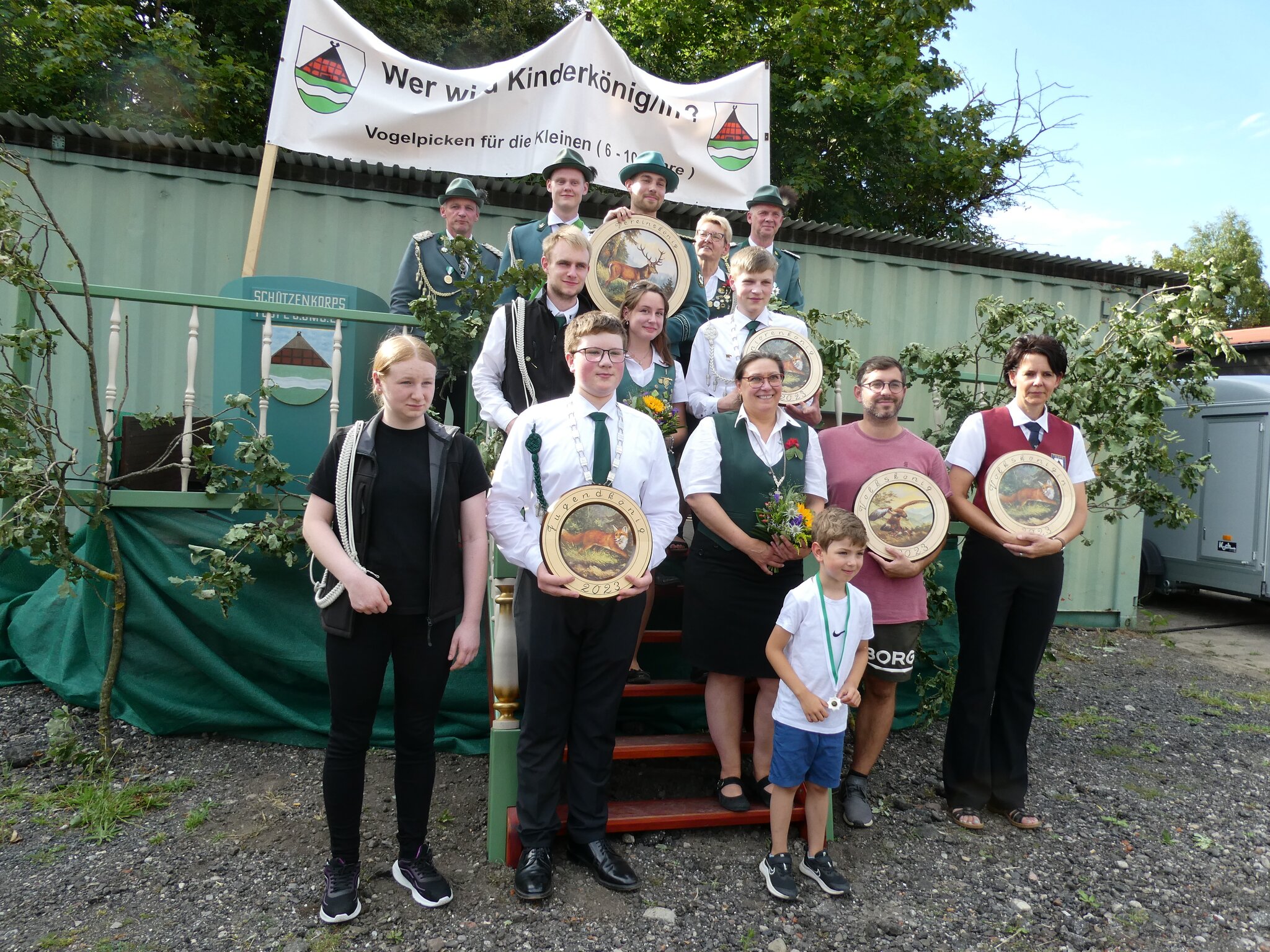 Gelungenes Schützenfest: Lasse Tillmann ist neuer Tesper Schützenkönig ...