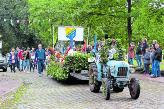 Großes Festwochenende: Erntefest in Bargstedt mit stimmungsvollem ...