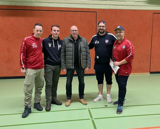 Benefiz-Kick: Fußballturnier in Salzhausen erbringt 5.200 Euro für ...