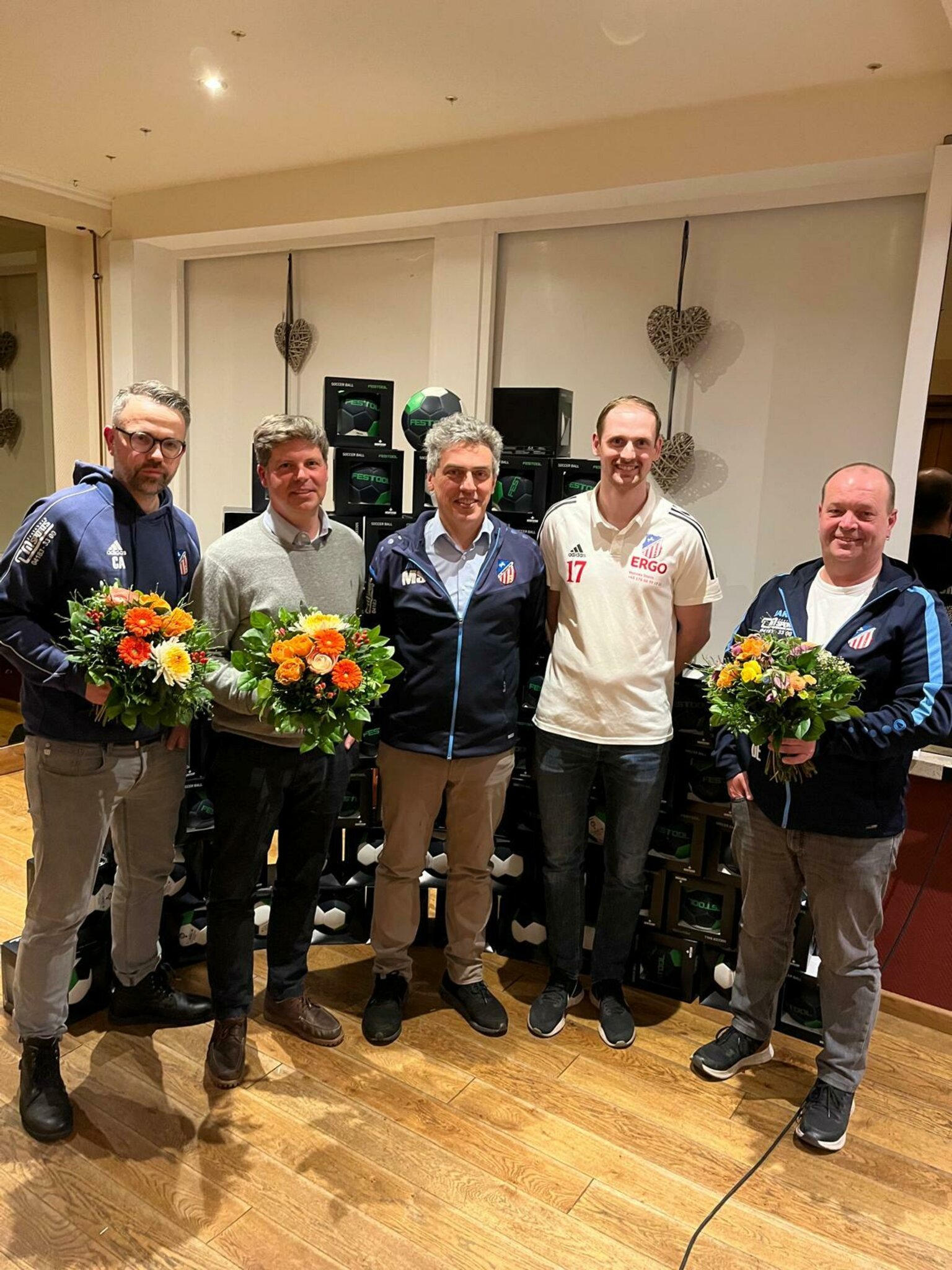 Jahreshauptversammlung des FC Rosengarten: Neuer Vorstand gut ...