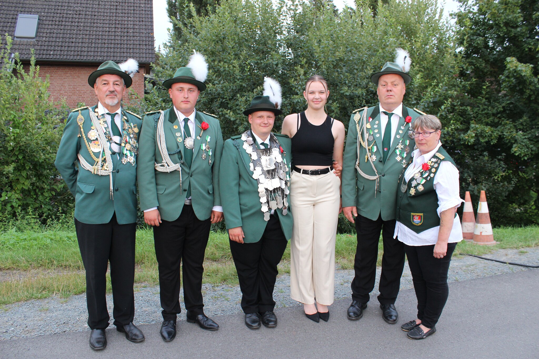 Schützenfest in Over: Maximilian Jobmann ist der jüngste König - Seevetal