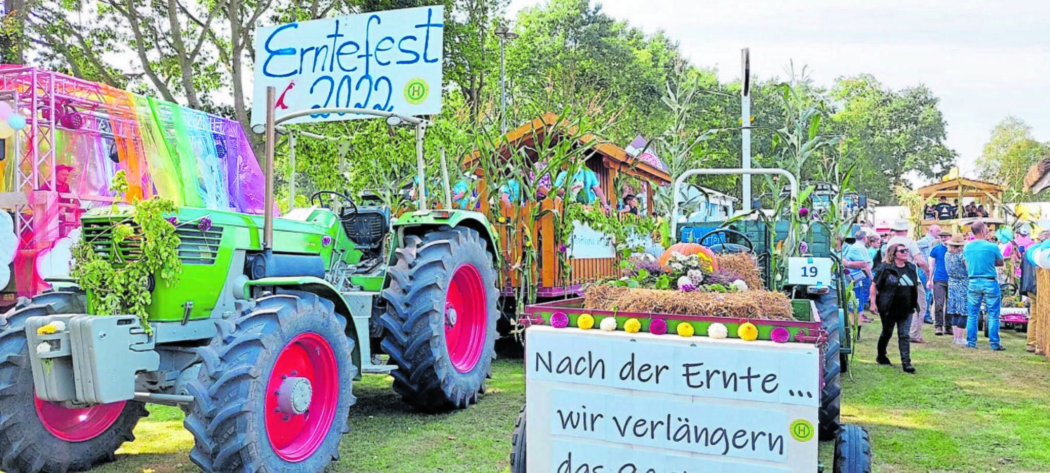 Schmucke Parade: Das große Erntefest in Helmste ist eine besondere ...