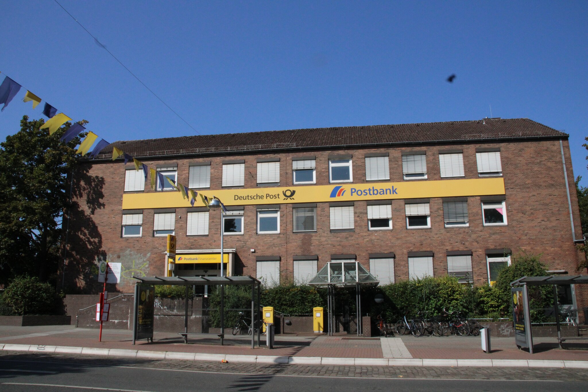 Post bleibt in Buxtehude: Buxtehuder Investoren haben Post-Gebäude ...