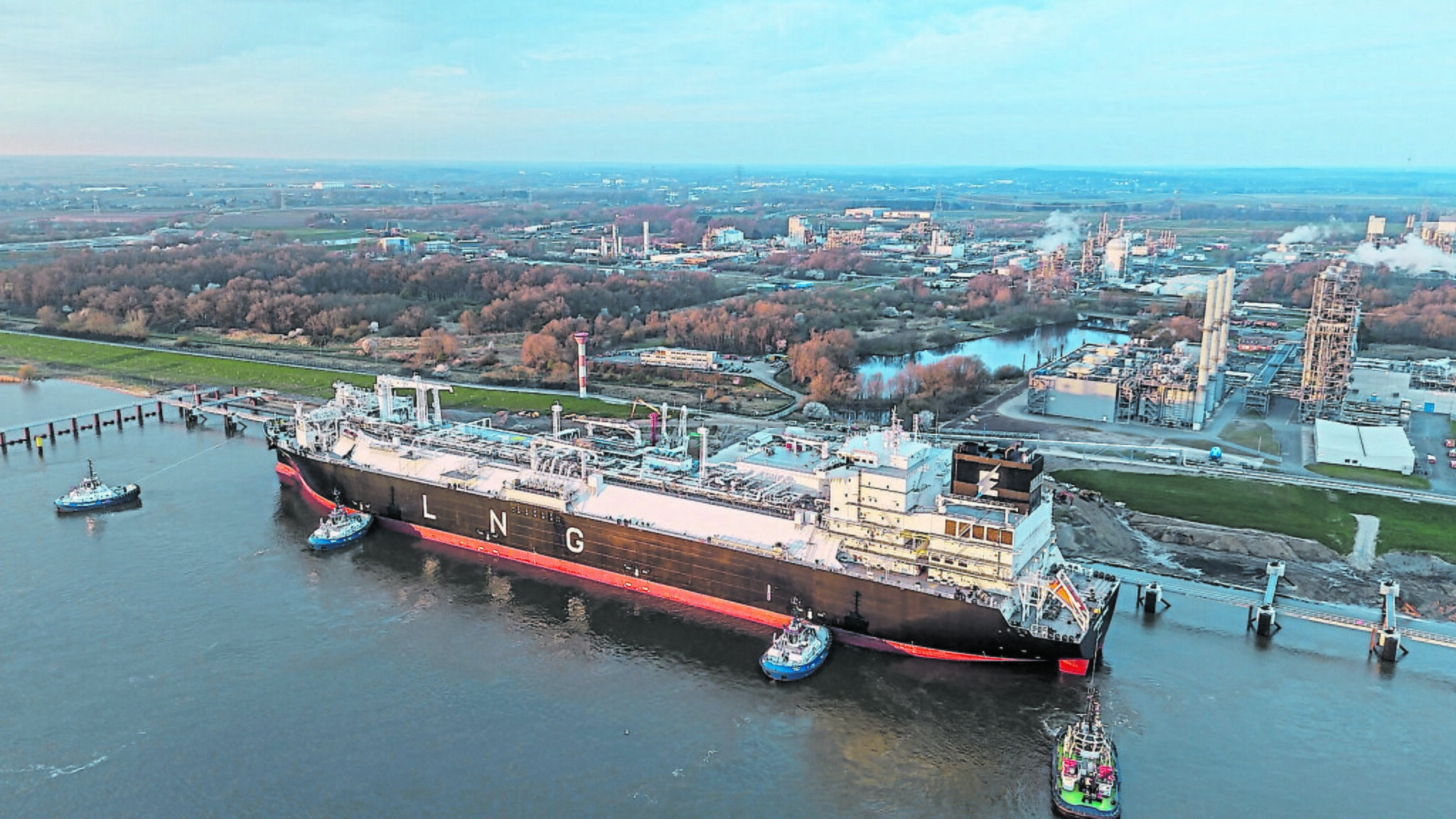 Terminal immer noch nicht im Betrieb: In Stade kam bisher kein einziger Kubikmeter LNG an - Stade