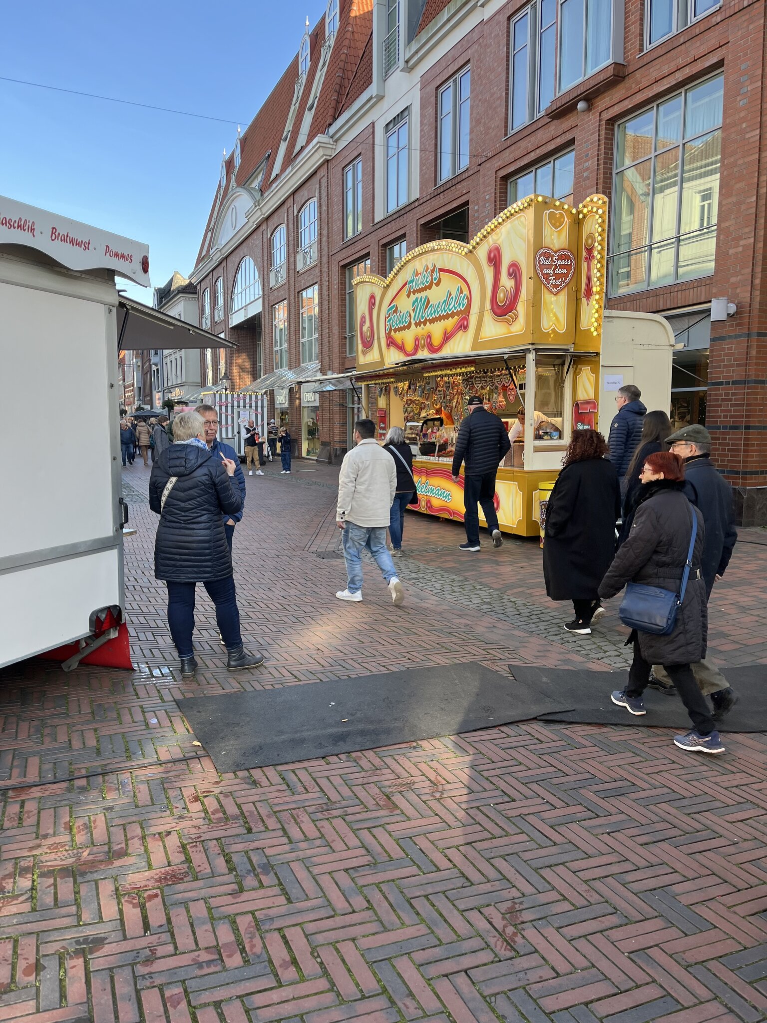 Buxtehude Verkaufsoffener Sonntag Schnappchenjagd Und Stadtflair Ein Erlebnis Fur Die Ganze Familiefeed