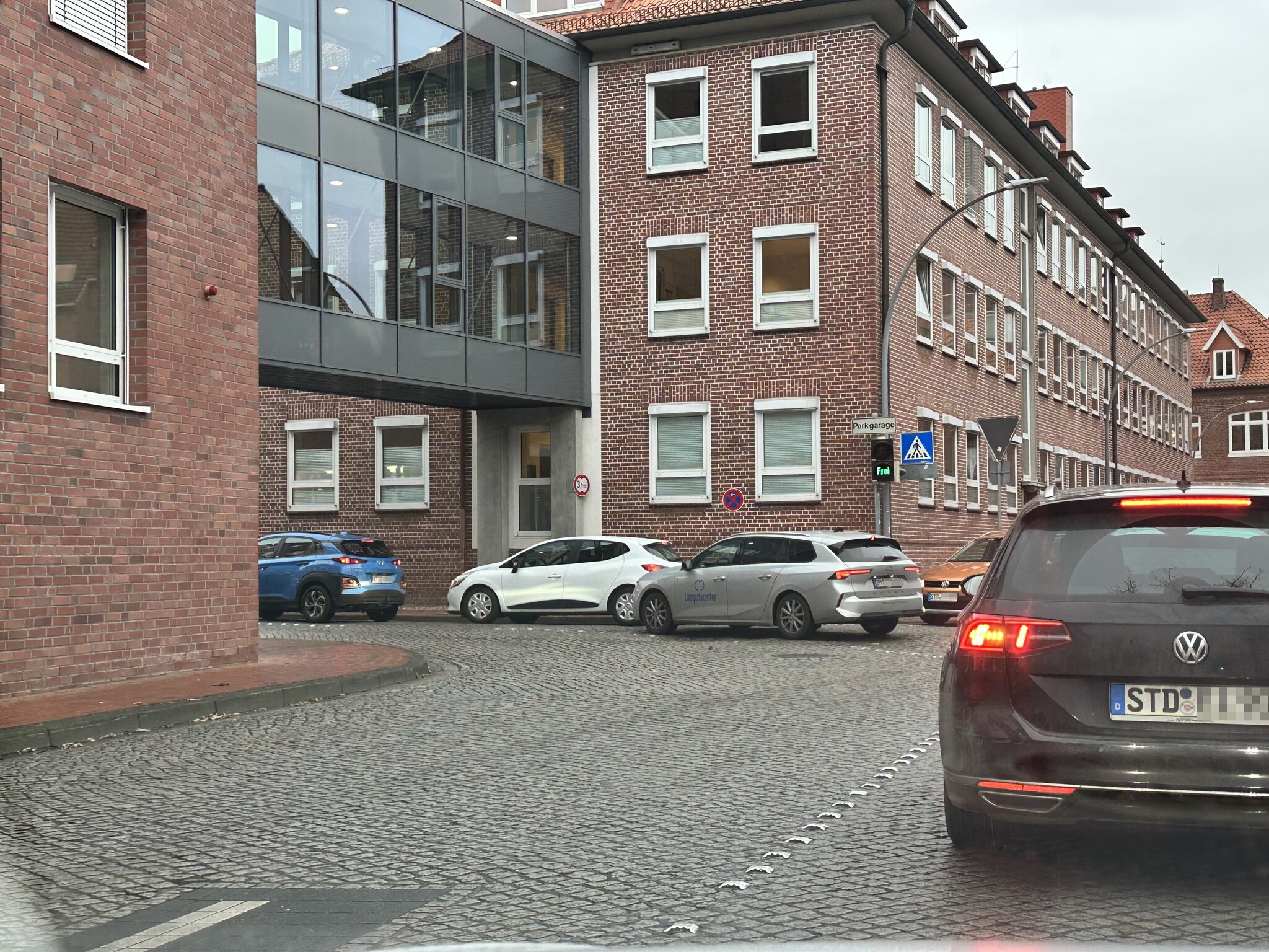 Stau-Ärger an der Parkgarage Am Sande: Wann kommt endlich das ...