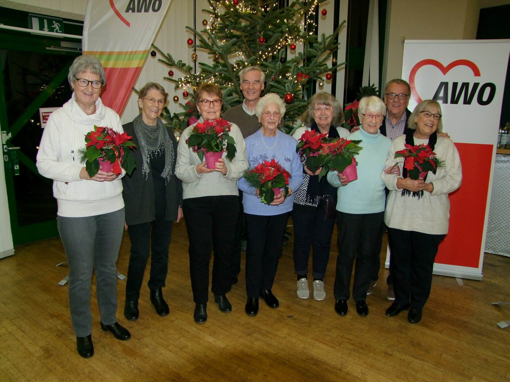 Weihnachtsfeier des AWO-Ortsverbandes: Generationsübergreifende ...