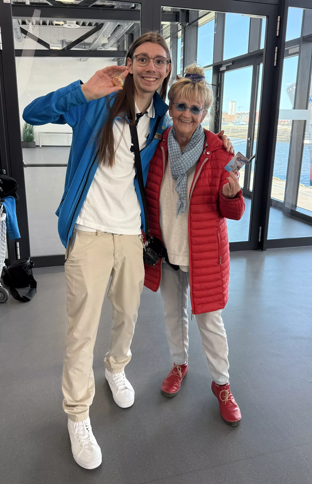 Kreuzfahrt Metropolen ab Hamburg Teil 1: Das 🍀Glück reist in Steinen um ...