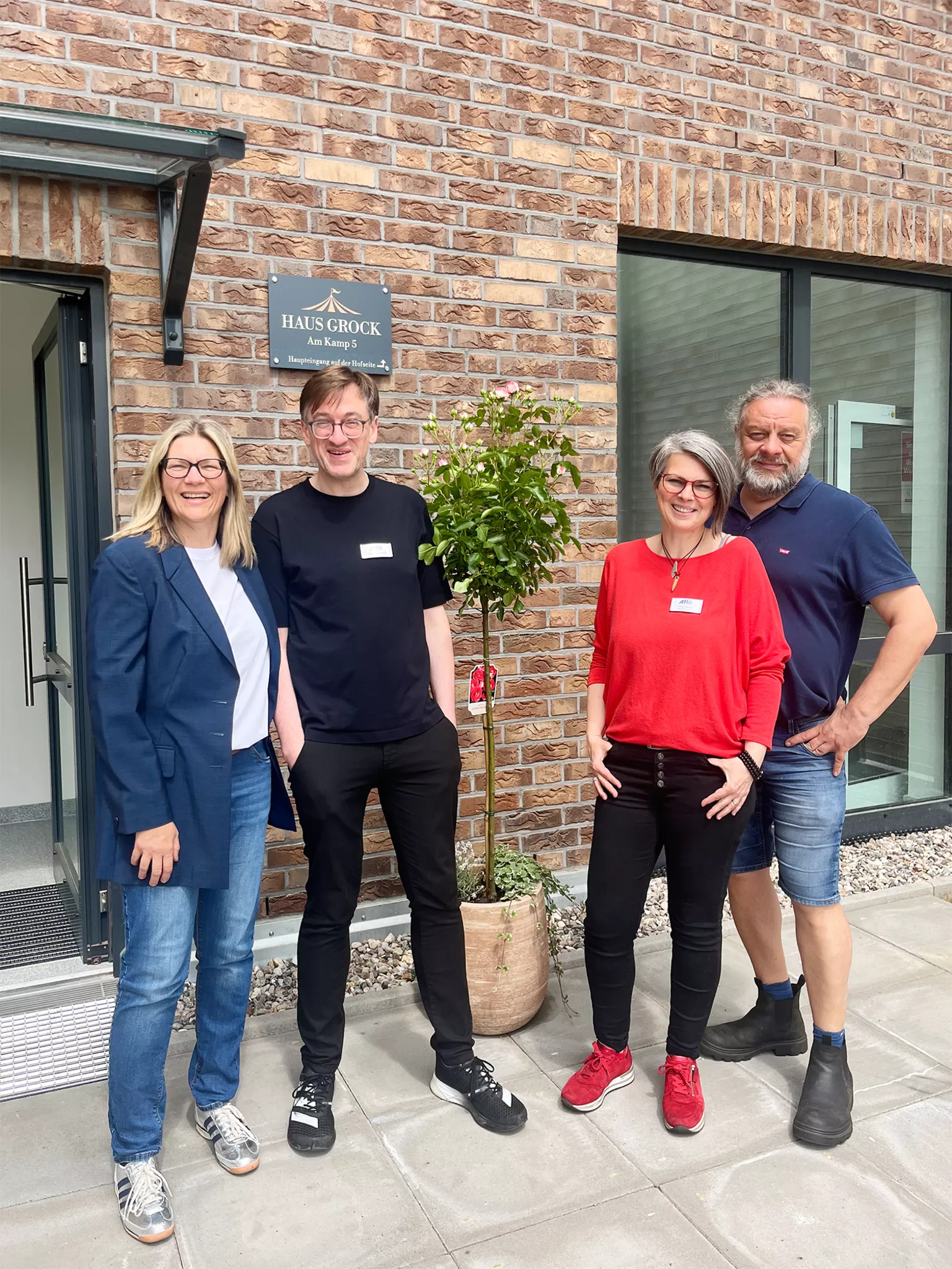 Alter Zirkusplatz 2 in Meckelfeld: Fertigstellung des Schröder ...