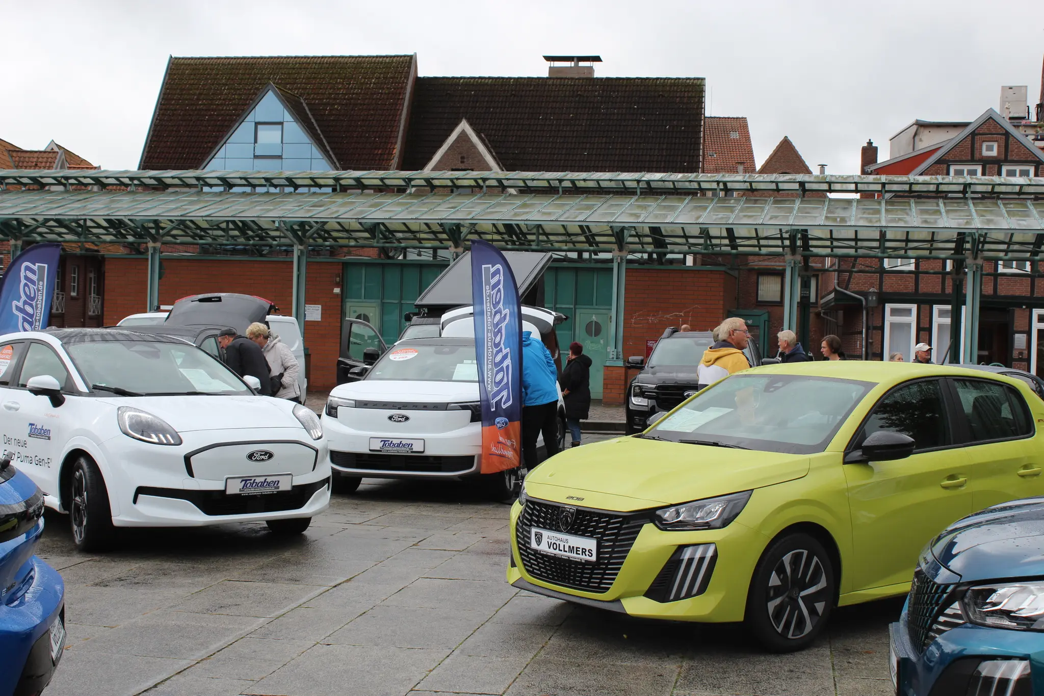 Breites Angebot: Stader Autoschau Am Sande zog viele Gäste an - Stade