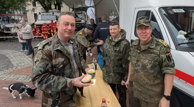 Veteranentag auf dem Stader Pferdemarkt: U-Boote, Minenjäger und ...