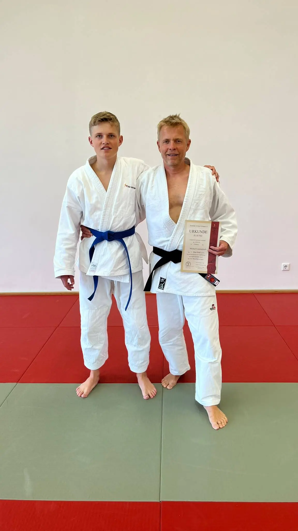 Familien-Projekt: Mit dem Sohn zum Schwarzgurt: TSV Stelle: Ju-Jutsu ...